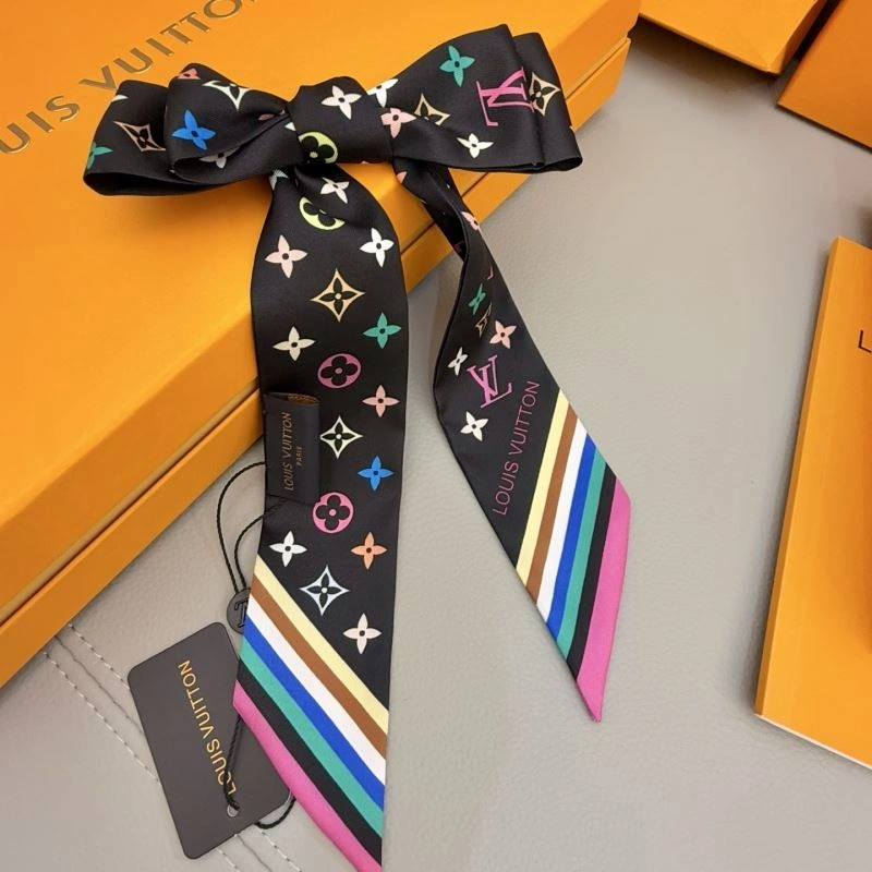 Top mirror Louis Vuitton Silk