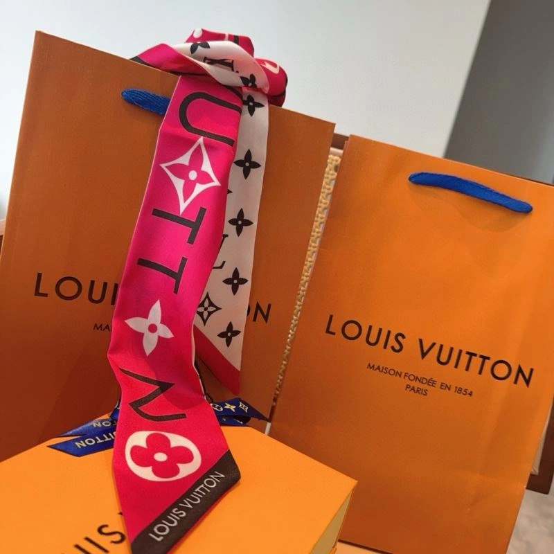 High fidelity Louis Vuitton Silk