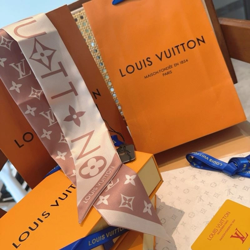 Mirror quality Louis Vuitton Silk