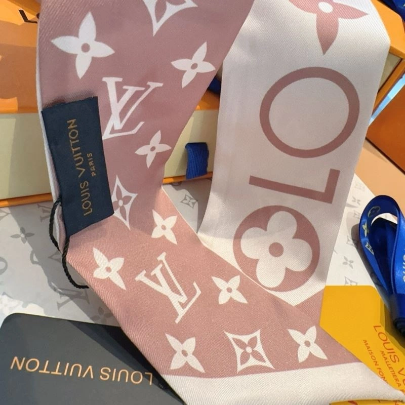 Mirror quality Louis Vuitton Silk