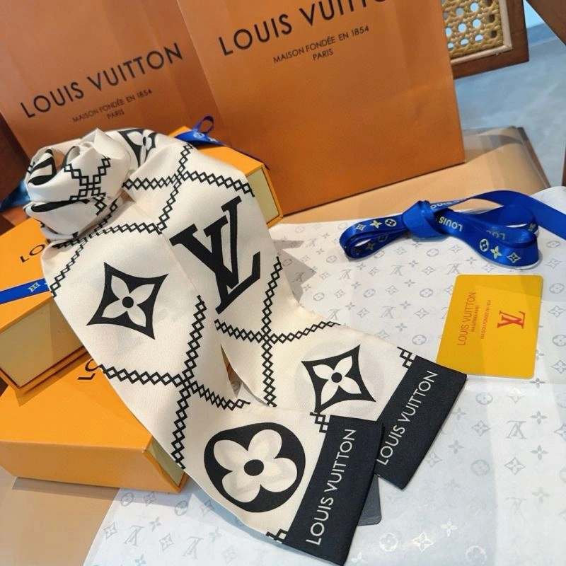 Top mirror Louis Vuitton Silk