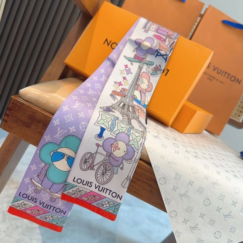 Brand-authenticated Louis Vuitton Silk