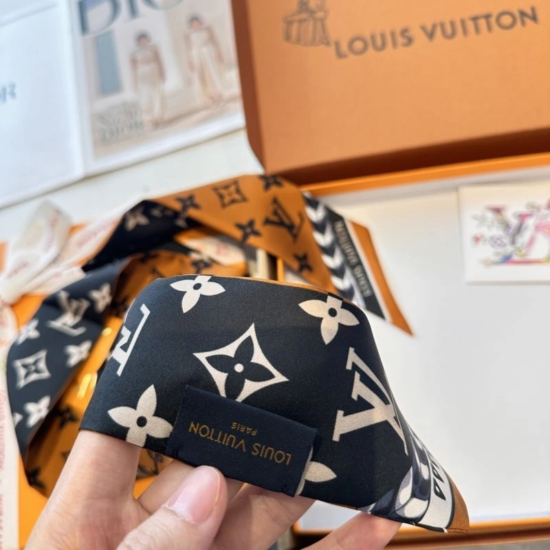 Low-cost Louis Vuitton Silk