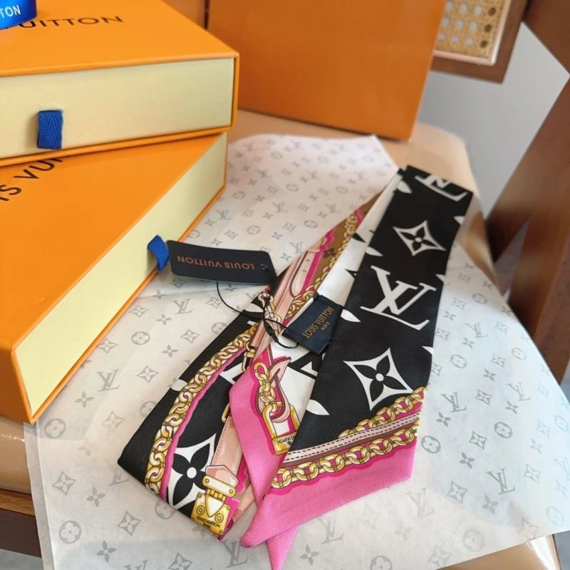 Brand-authenticated Louis Vuitton Silk
