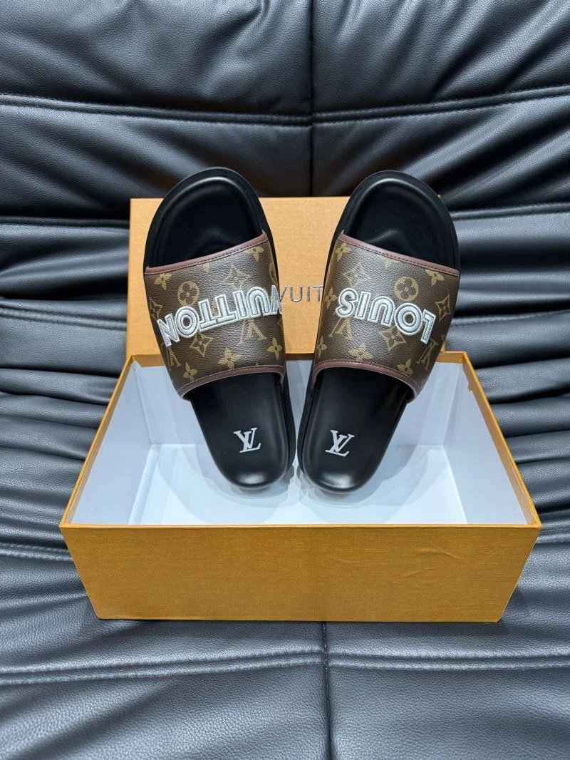 Accurate model Louis Vuitton Slippers