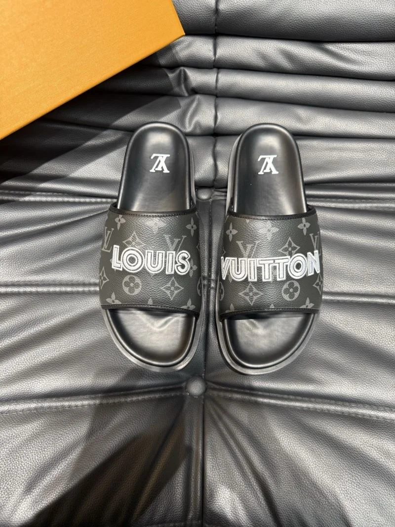 Louis Vuitton Slippers