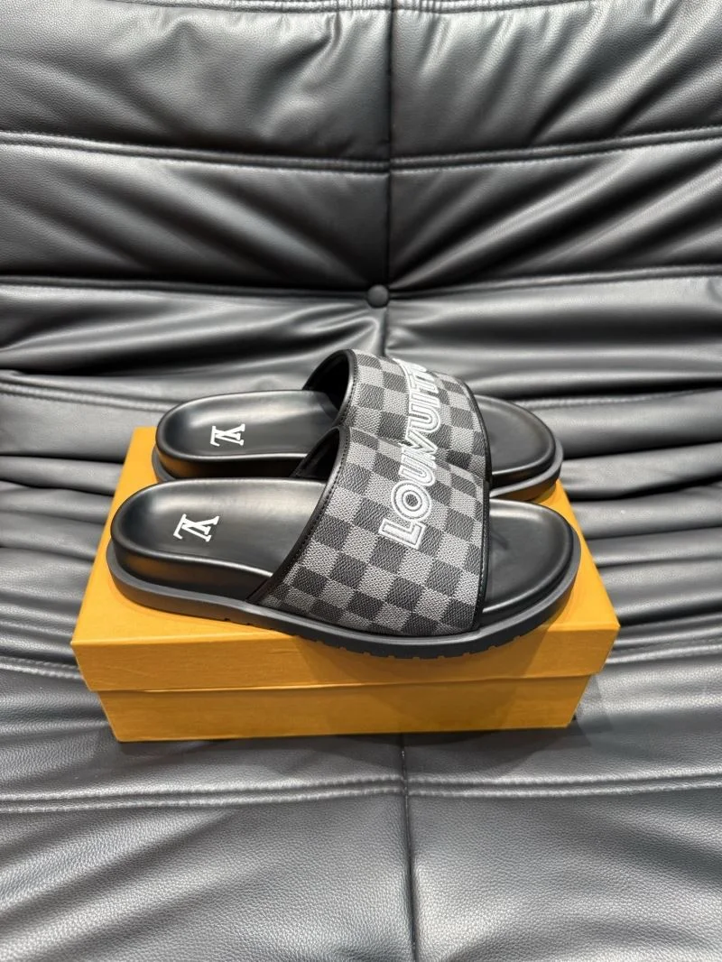 Low-cost Louis Vuitton Slippers