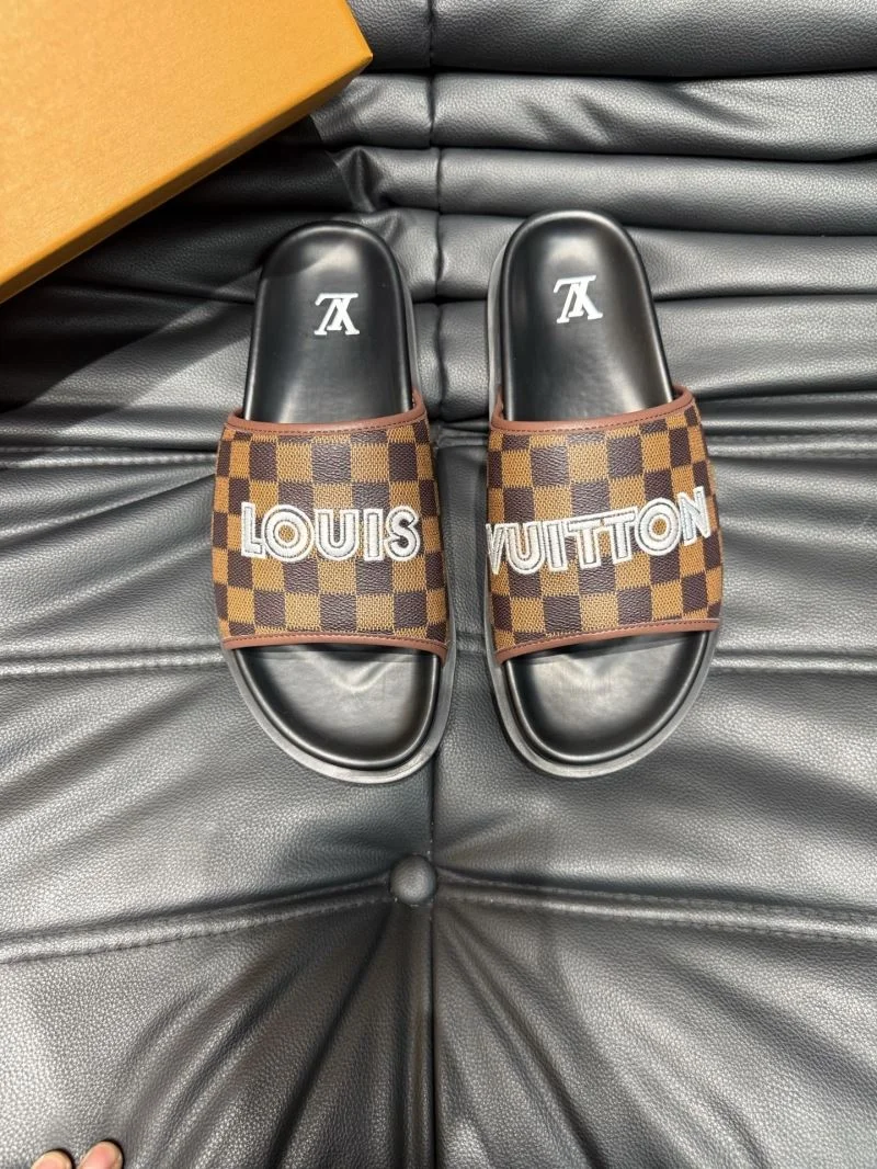 Louis Vuitton Slippers