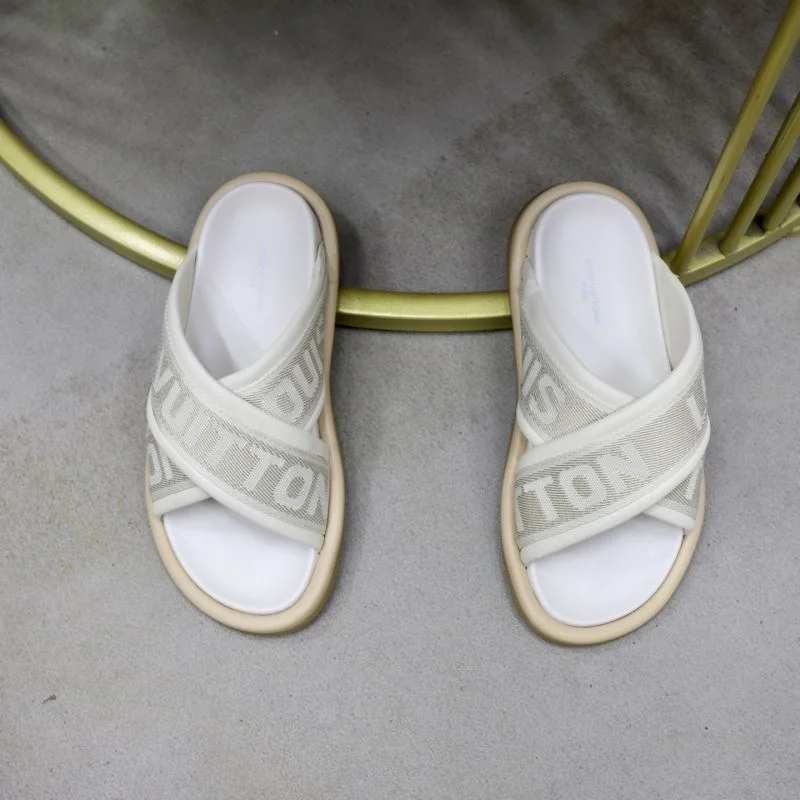 Economical Louis Vuitton Slippers