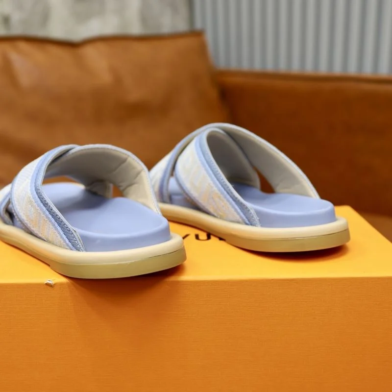 Bargain Louis Vuitton Slippers