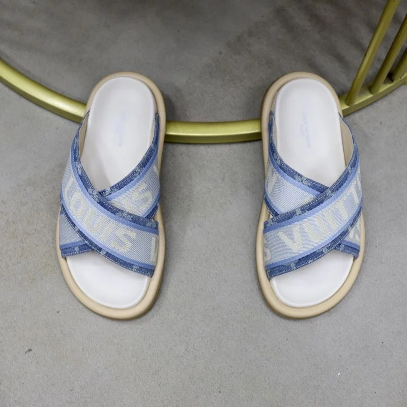 Bargain Louis Vuitton Slippers