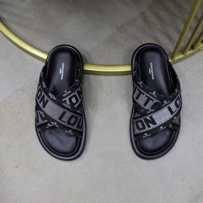 Bargain Louis Vuitton Slippers