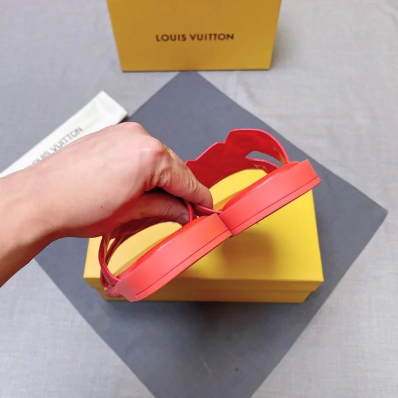Low-cost Louis Vuitton Slippers