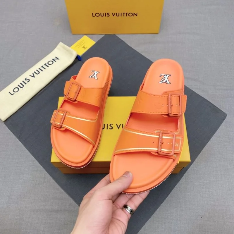 Accurate model Louis Vuitton Slippers