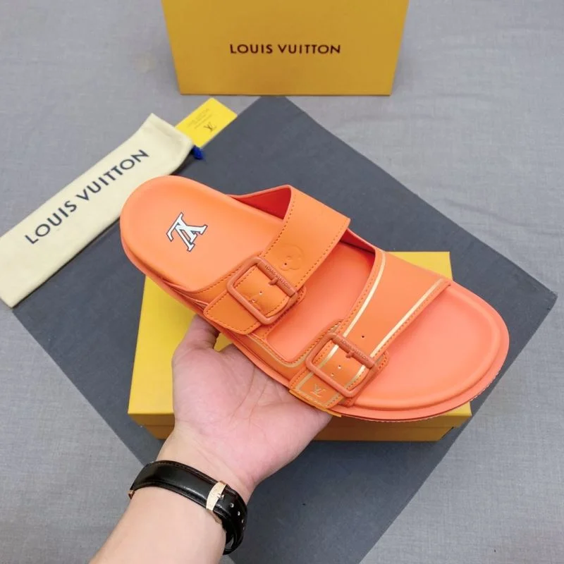 Accurate model Louis Vuitton Slippers