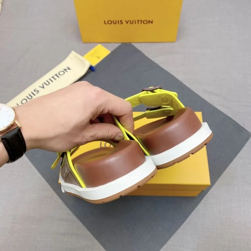 Top match Louis Vuitton Slippers