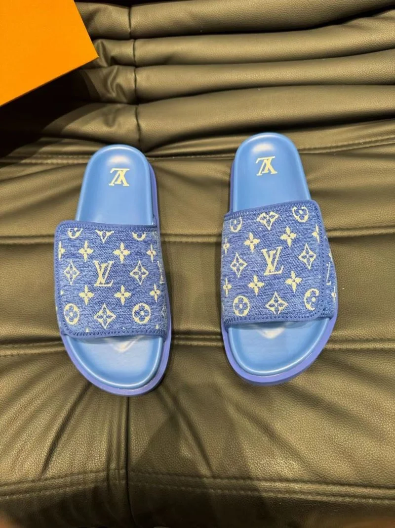 Louis Vuitton Slippers