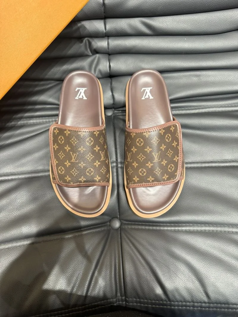 Louis Vuitton Slippers