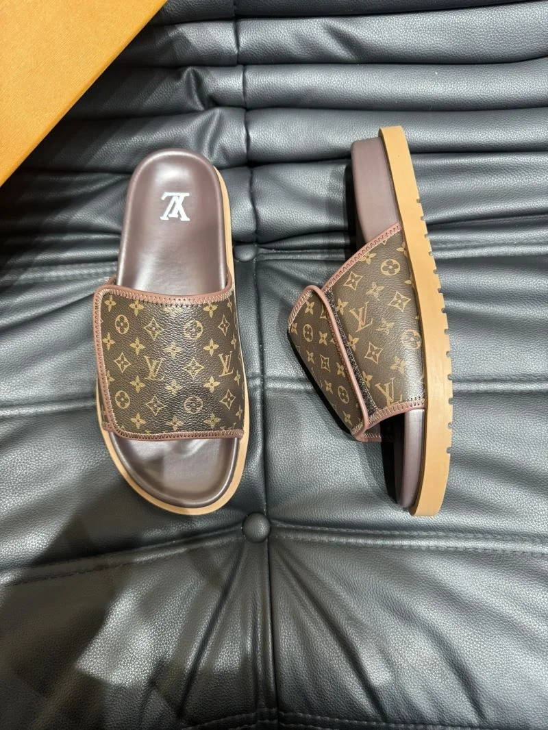 Exact replica Louis Vuitton Slippers