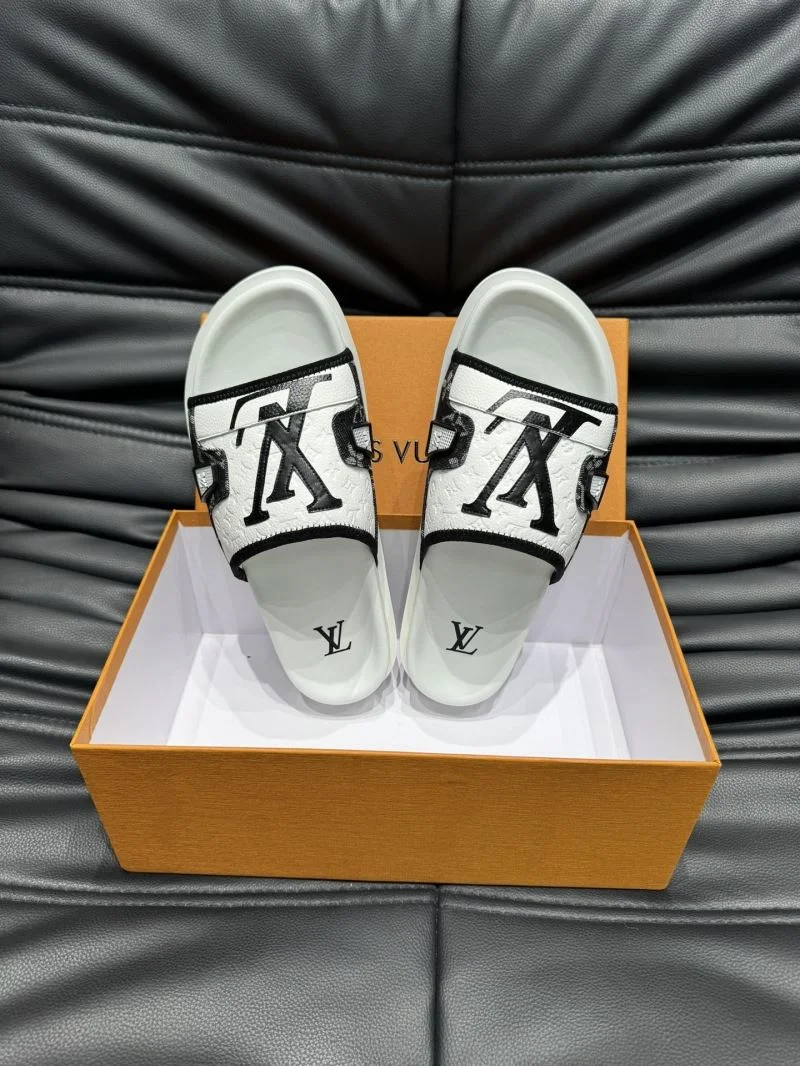 Accurate model Louis Vuitton Slippers