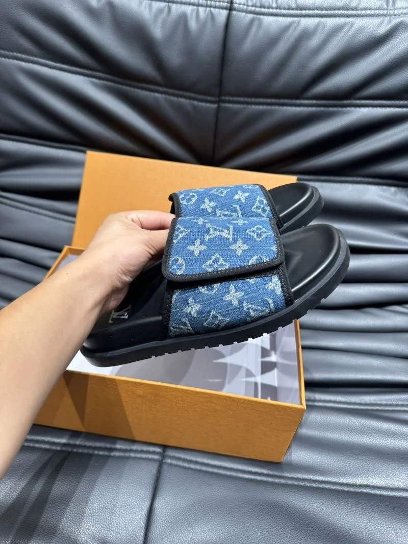 Bargain Louis Vuitton Slippers