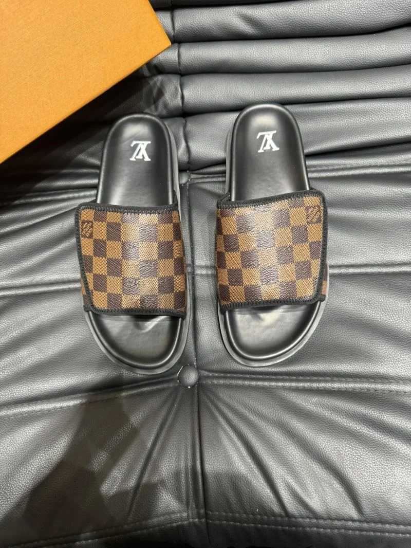 Louis Vuitton Slippers