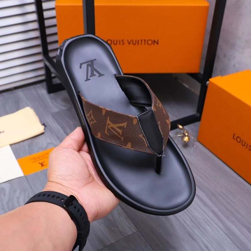 Brand-authenticated Louis Vuitton Slippers