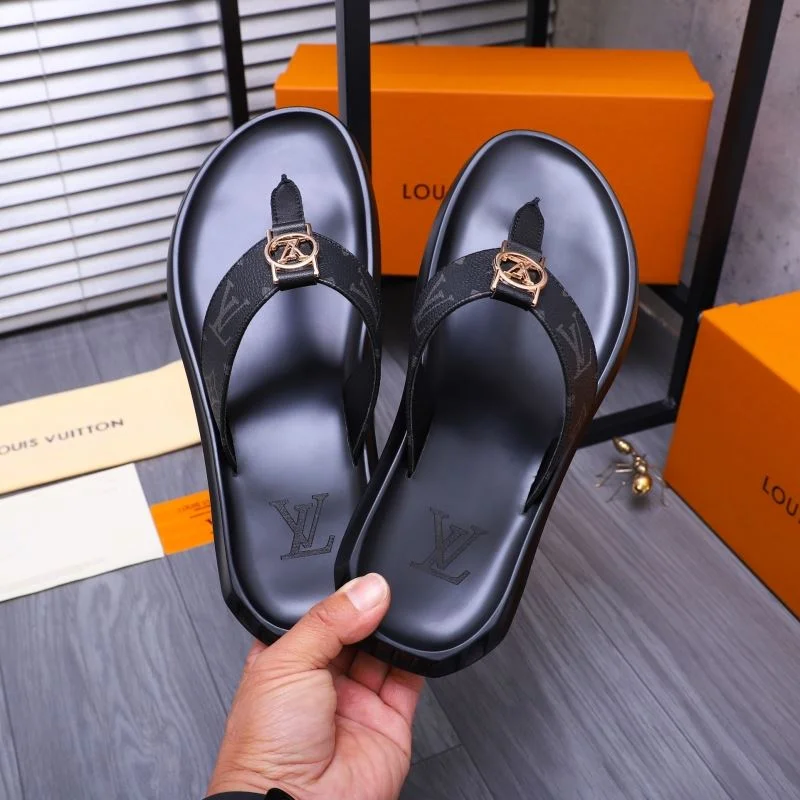 Bargain Louis Vuitton Slippers