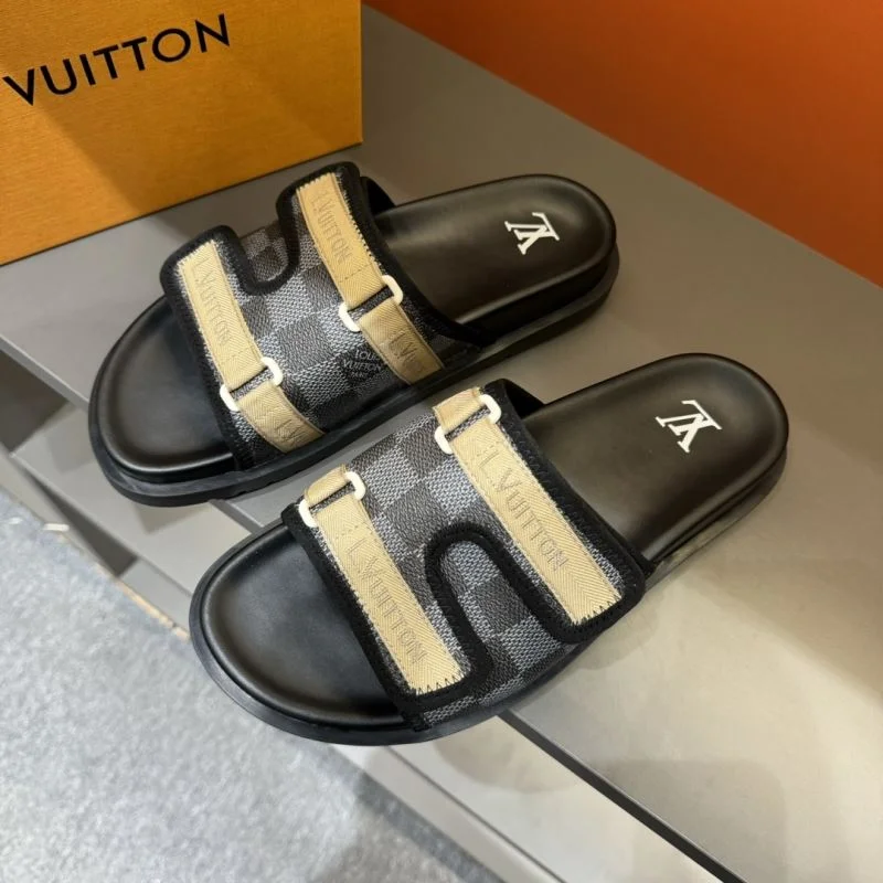 Low-cost Louis Vuitton Slippers