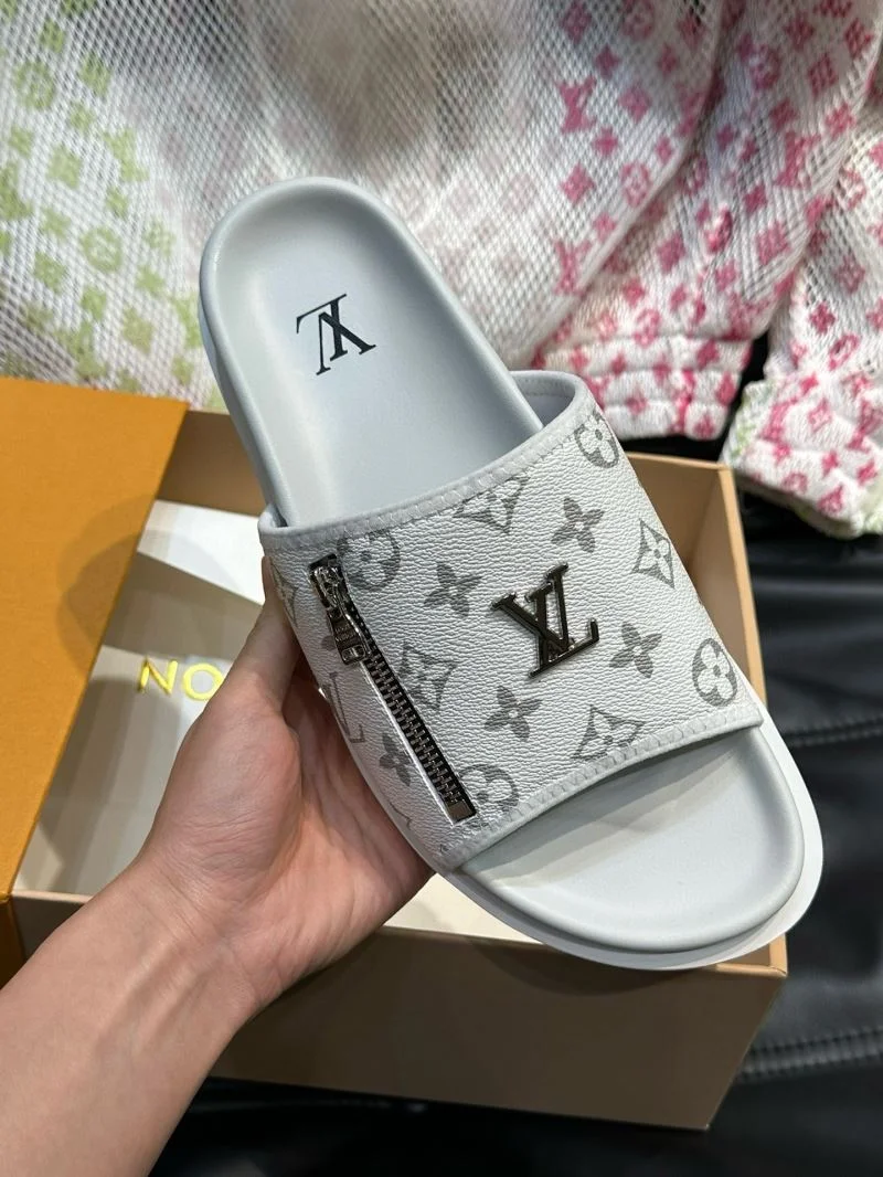 Precise copy Louis Vuitton Slippers