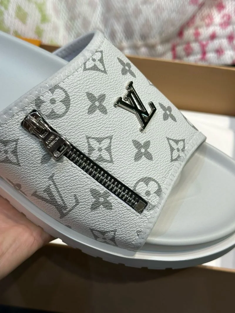 Precise copy Louis Vuitton Slippers
