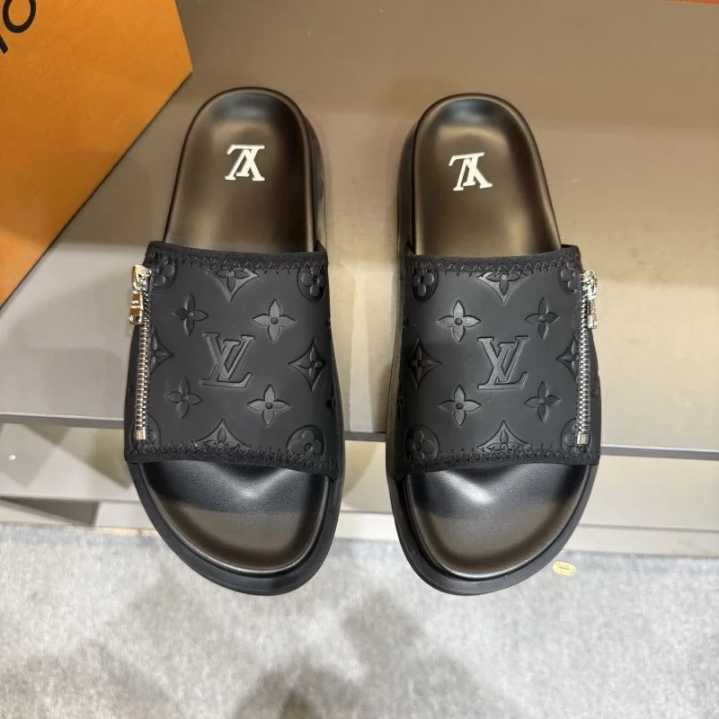 Louis Vuitton Slippers