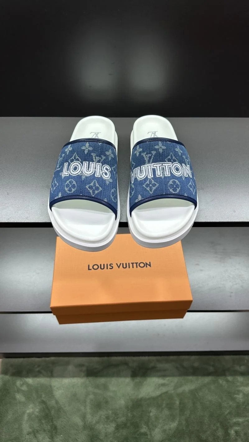 Louis Vuitton Slippers