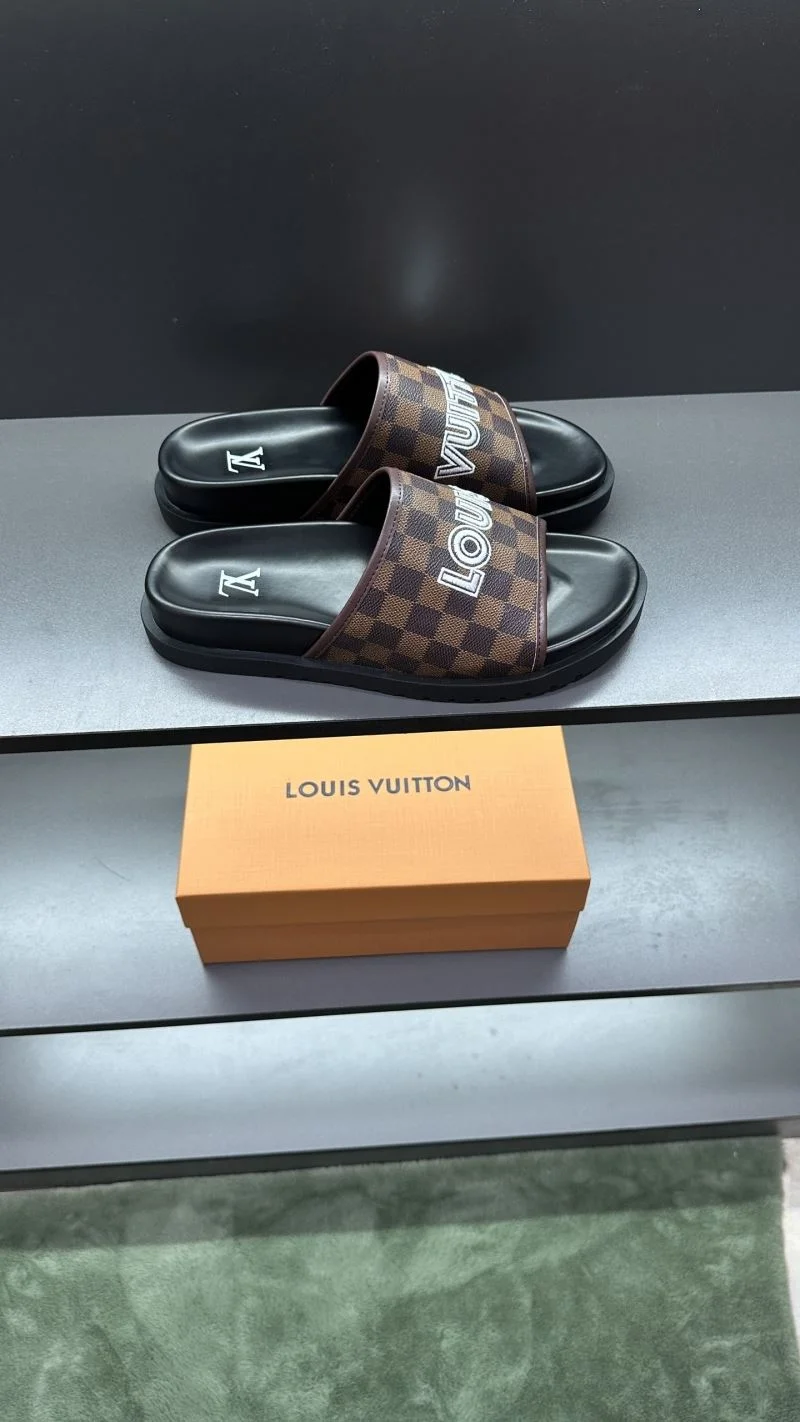 Louis Vuitton Slippers
