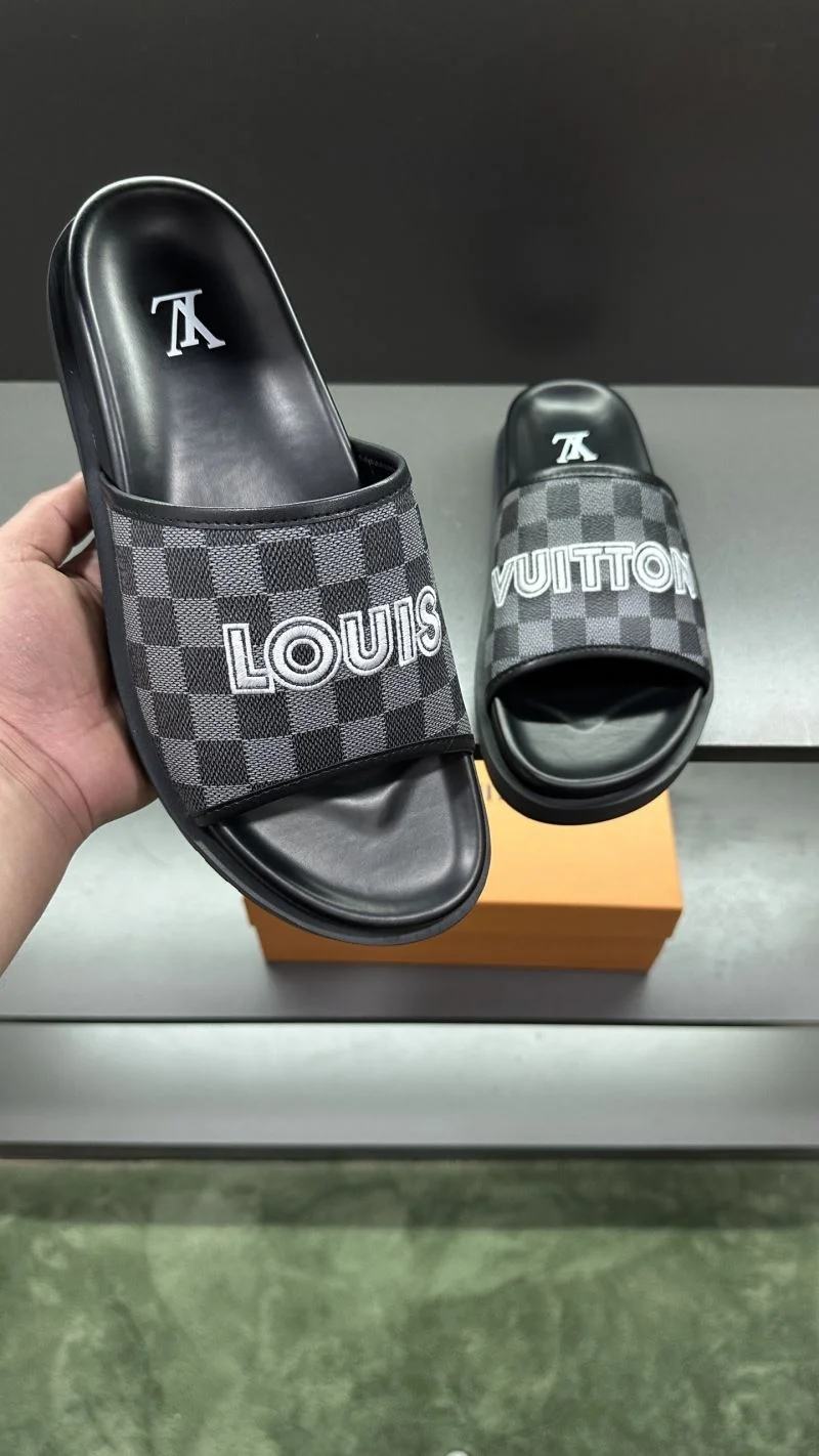 Economical Louis Vuitton Slippers