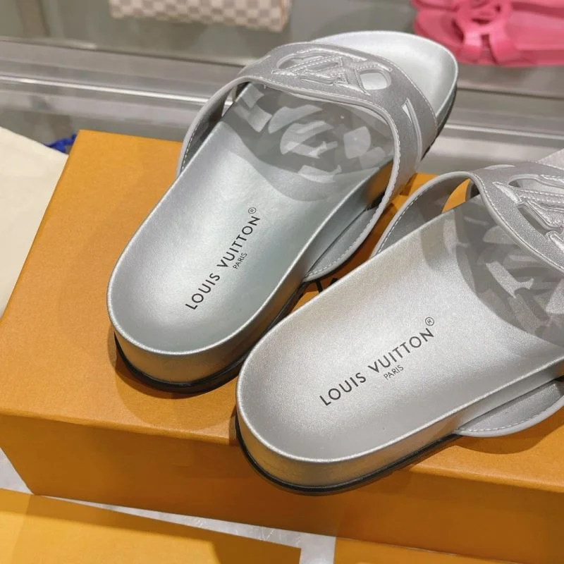 Exact replica Louis Vuitton Slippers