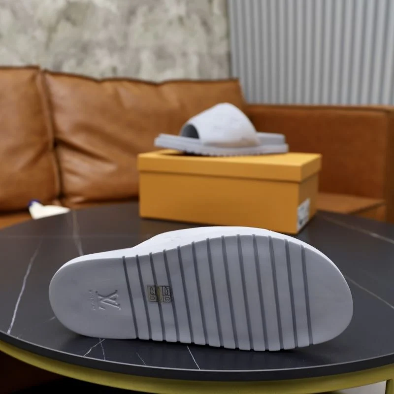 Top mirror Louis Vuitton Slippers