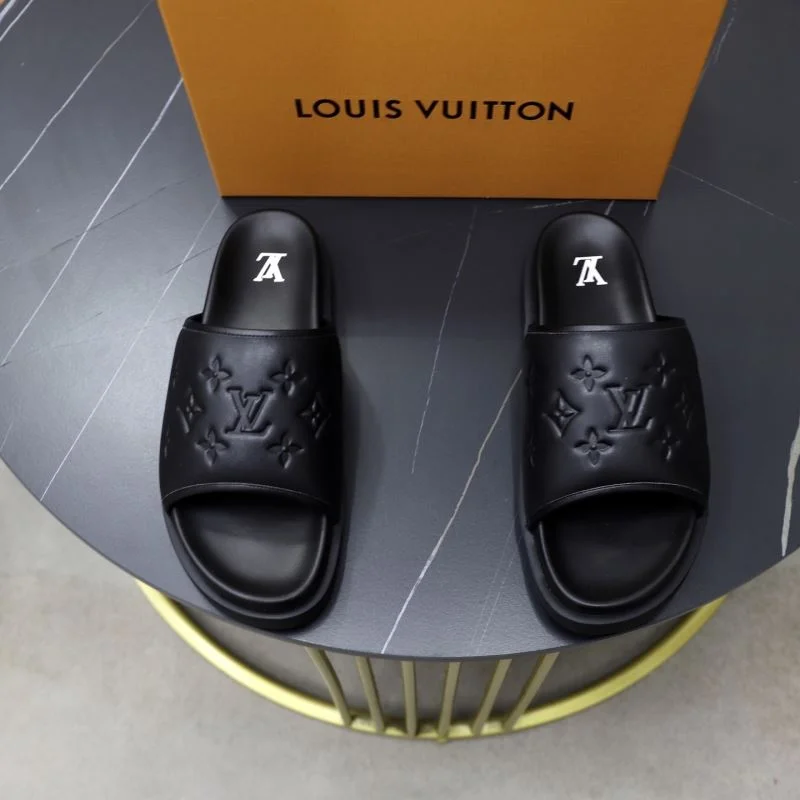 Louis Vuitton Slippers
