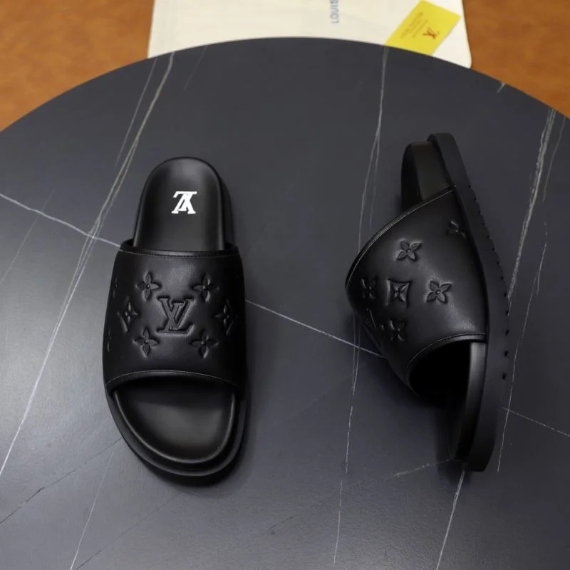 Brand-authenticated Louis Vuitton Slippers