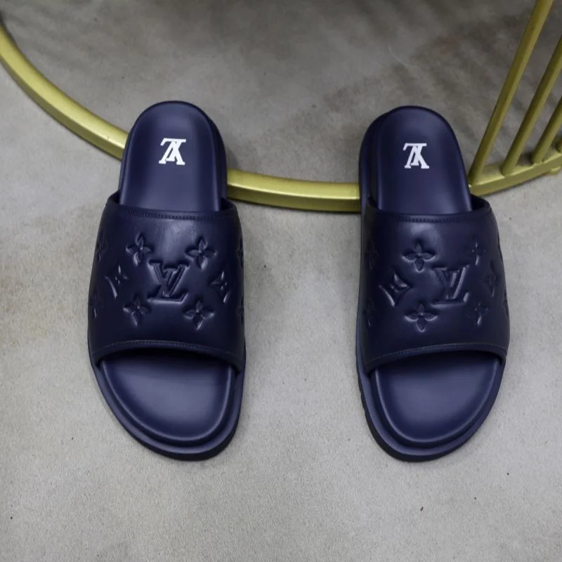Bargain Louis Vuitton Slippers