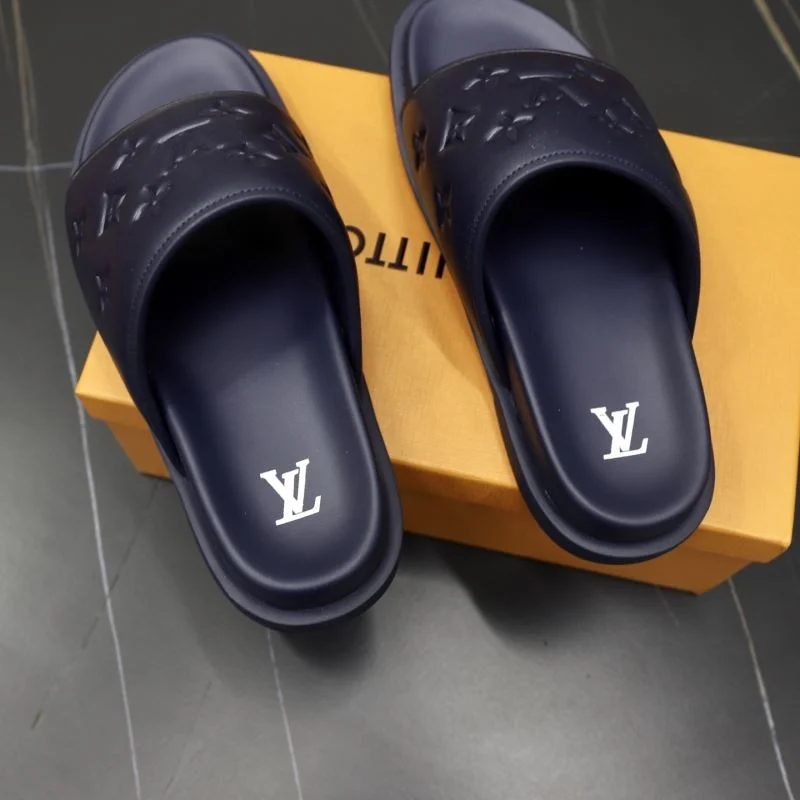 Bargain Louis Vuitton Slippers