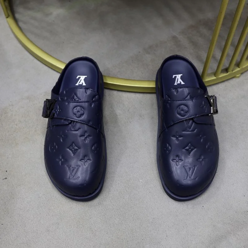 Brand-authenticated Louis Vuitton Slippers
