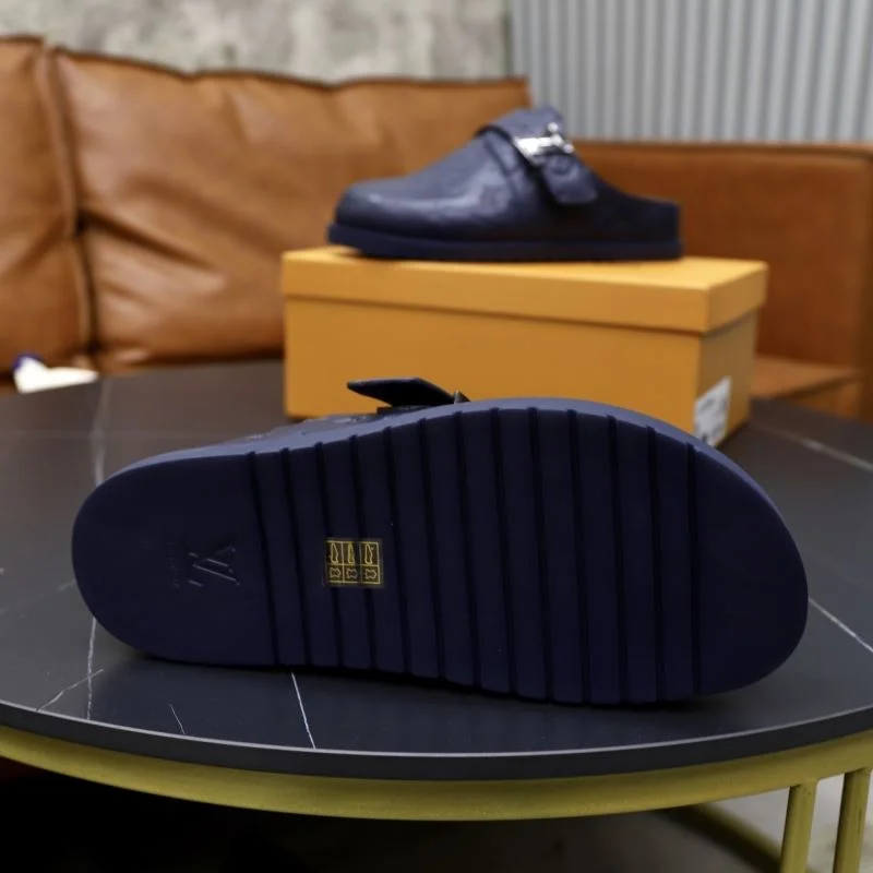 Brand-authenticated Louis Vuitton Slippers