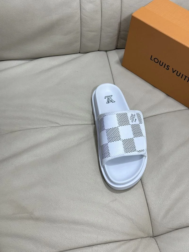 Cut-rate Louis Vuitton Slippers