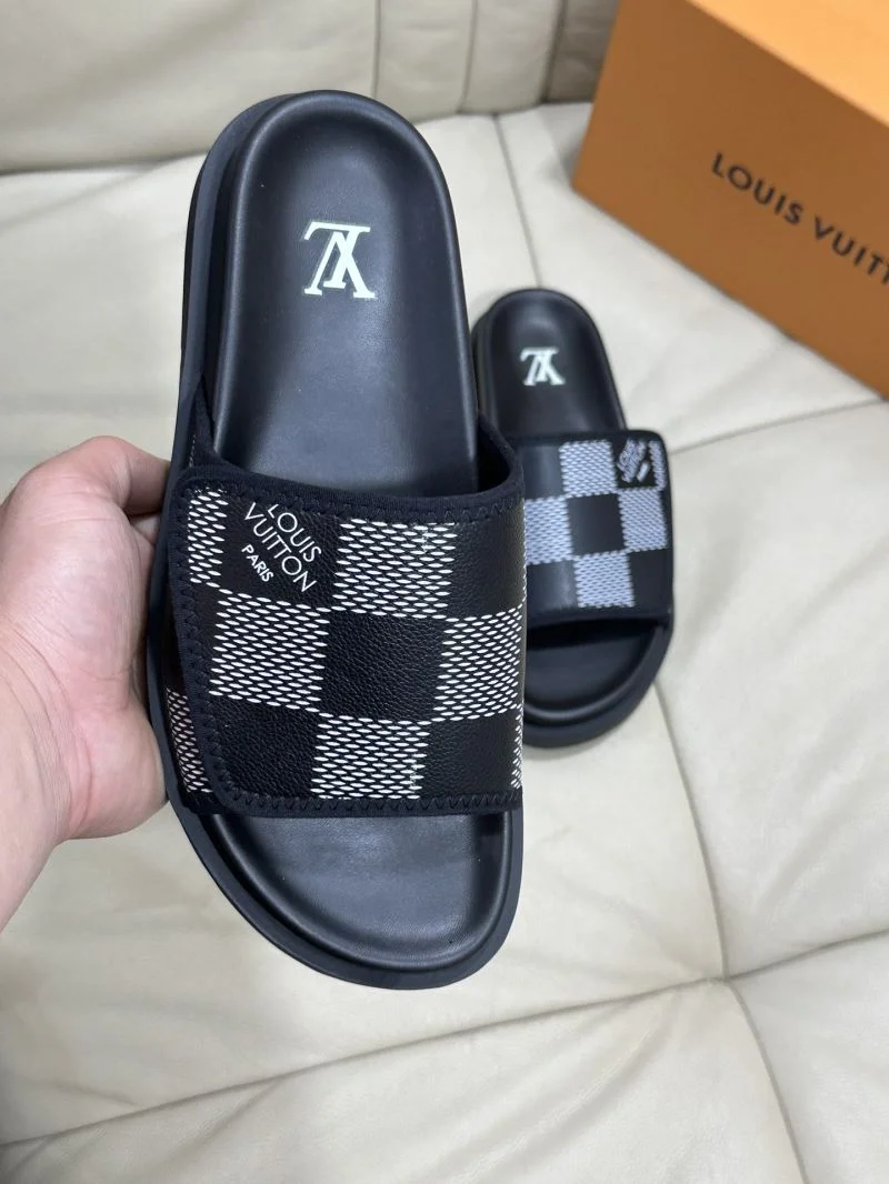 Discounted Louis Vuitton Slippers