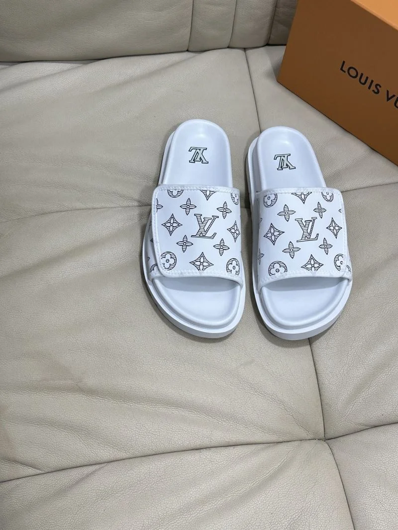 Louis Vuitton Slippers