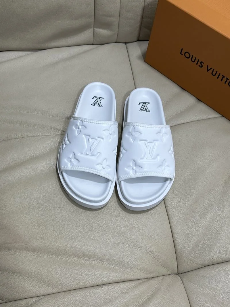 Louis Vuitton Slippers