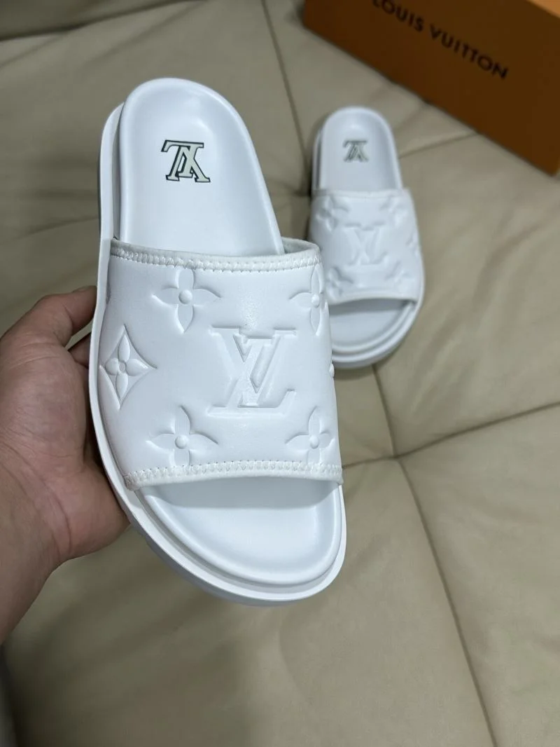High accuracy Louis Vuitton Slippers