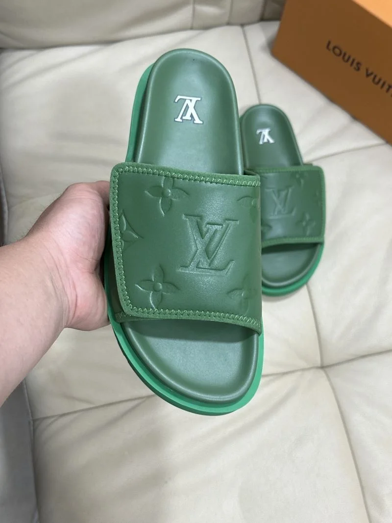 Exact replica Louis Vuitton Slippers