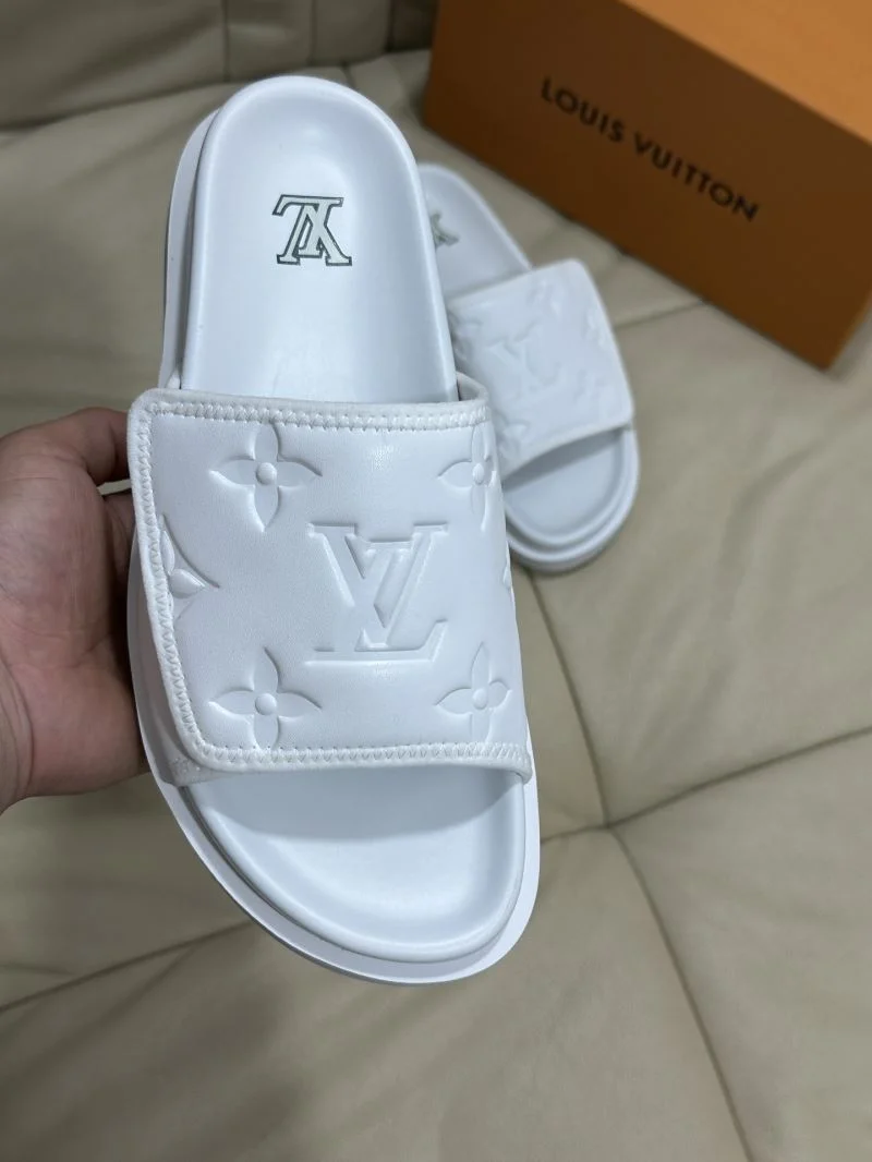 Perfect replica Louis Vuitton Slippers